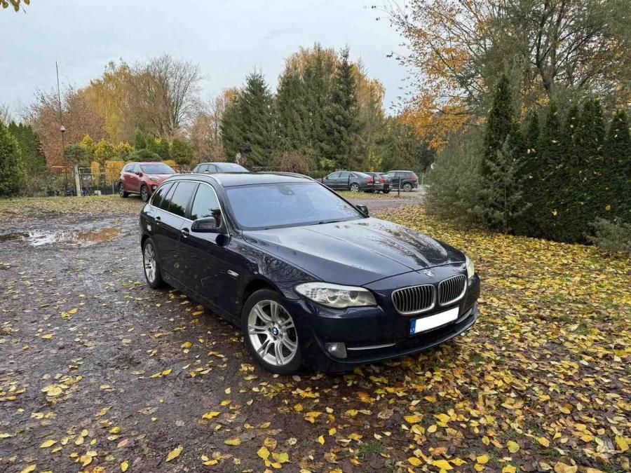 Zils BMW 520 2012 Viļņa, ar dzinēja tilpumu 0.00 L un nobraukumu 358 tūkst. km par 8600 €, foto 15 vietnē AUTOMOTO.COM.LV