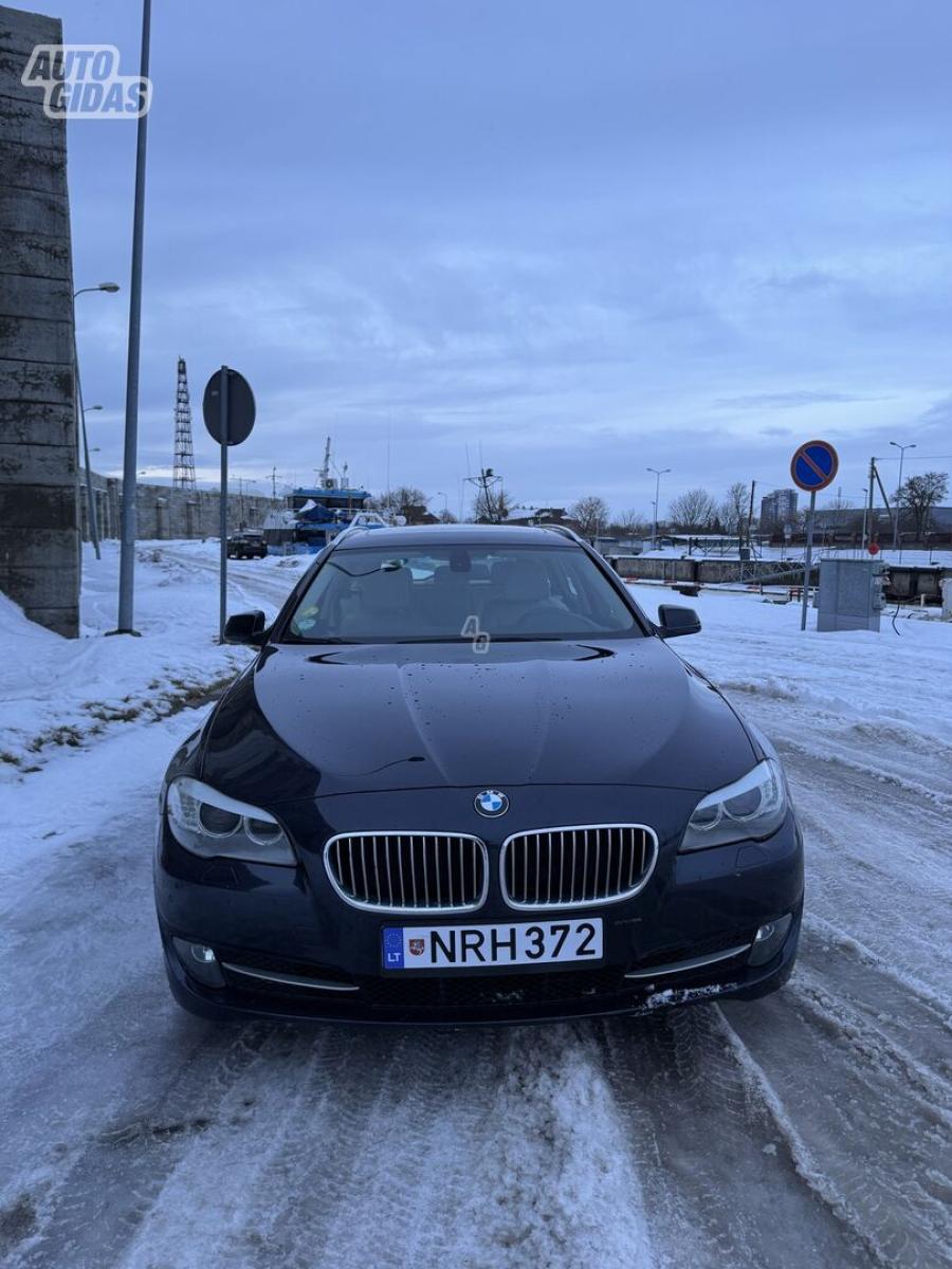 Blue BMW 520 2012 in Klaipeda, with an engine capacity of 2.00 L and mileage of 283 thousand km for 6600 €, photo 2 on AUTOMOTO.COM.LV