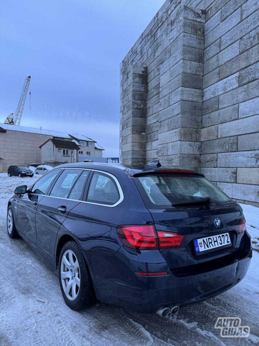 Blue BMW 520 2012 in Klaipeda, with an engine capacity of 2.00 L and mileage of 283 thousand km for 6600 €, photo 7 on AUTOMOTO.COM.LV