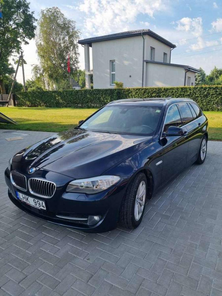 Zils BMW 520 2012 Šakiai, ar dzinēja tilpumu 2.00 L un nobraukumu 293 tūkst. km par 7500 €, foto 1 vietnē AUTOMOTO.COM.LV