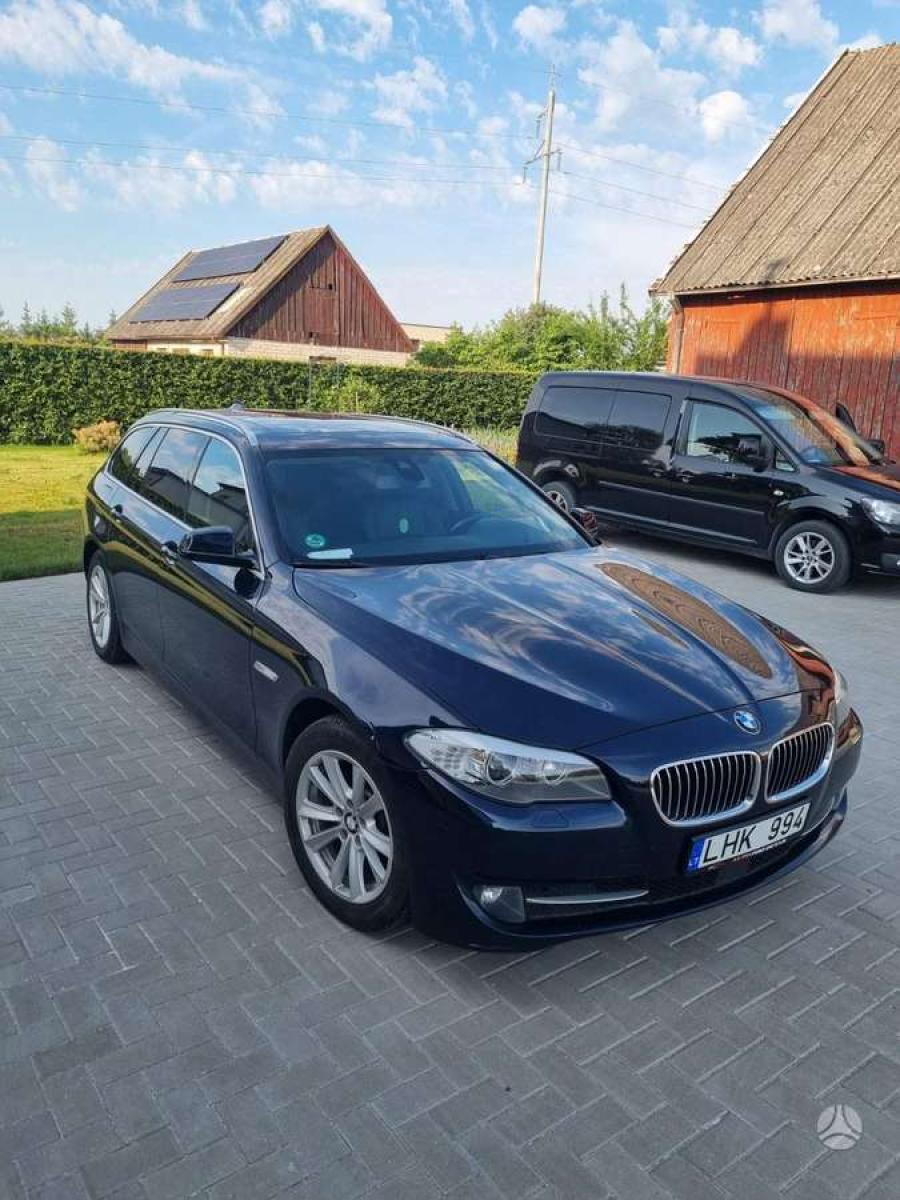 Zils BMW 520 2012 Šakiai, ar dzinēja tilpumu 2.00 L un nobraukumu 293 tūkst. km par 7500 €, foto 3 vietnē AUTOMOTO.COM.LV