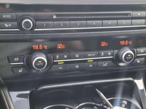 Blue BMW 520 2012 in Sakiai, with an engine capacity of 2.00 L and mileage of 293 thousand km for 7500 €, photo 6 on AUTOMOTO.COM.LV