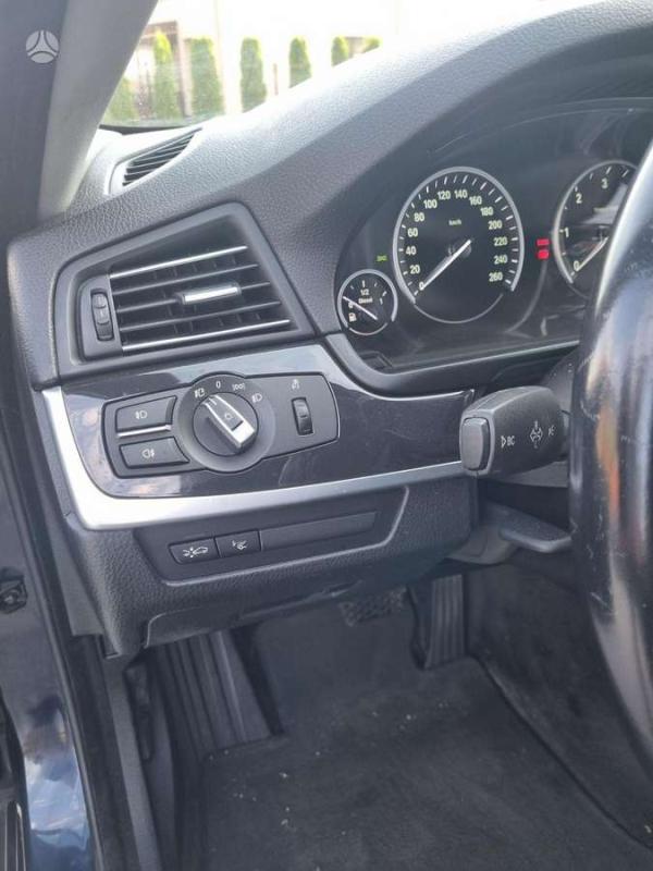 Blue BMW 520 2012 in Sakiai, with an engine capacity of 2.00 L and mileage of 293 thousand km for 7500 €, photo 10 on AUTOMOTO.COM.LV