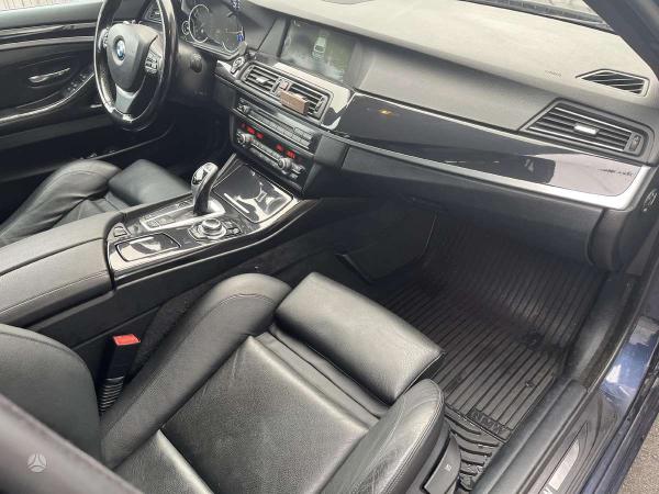 Blue BMW 520 2013 in Kaunas, with an engine capacity of 0.00 L and mileage of 267 thousand km for 8499 €, photo 8 on AUTOMOTO.COM.LV