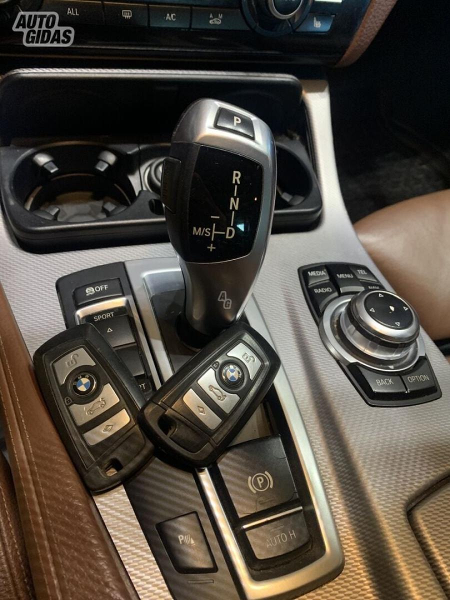Blue BMW 520 2013 in Kaunas, with an engine capacity of 2.00 L and mileage of 342 thousand km for 9750 €, photo 32 on AUTOMOTO.COM.LV