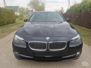 Blue BMW 520 2013 in Vilnius, with an engine capacity of 2.00 L and mileage of 353 thousand km for 7900 €, photo 9 on AUTOMOTO.COM.LV