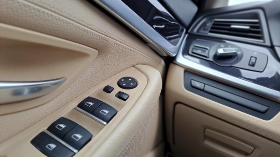 Zils BMW 520 2013 Rīga, ar dzinēja tilpumu 2.00 L un nobraukumu 232 tūkst. km par 10590 €, foto 8 vietnē AUTOMOTO.COM.LV