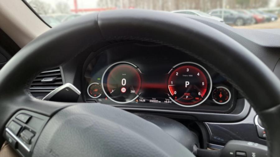 Zils BMW 520 2013 Rīga, ar dzinēja tilpumu 2.00 L un nobraukumu 232 tūkst. km par 10590 €, foto 22 vietnē AUTOMOTO.COM.LV