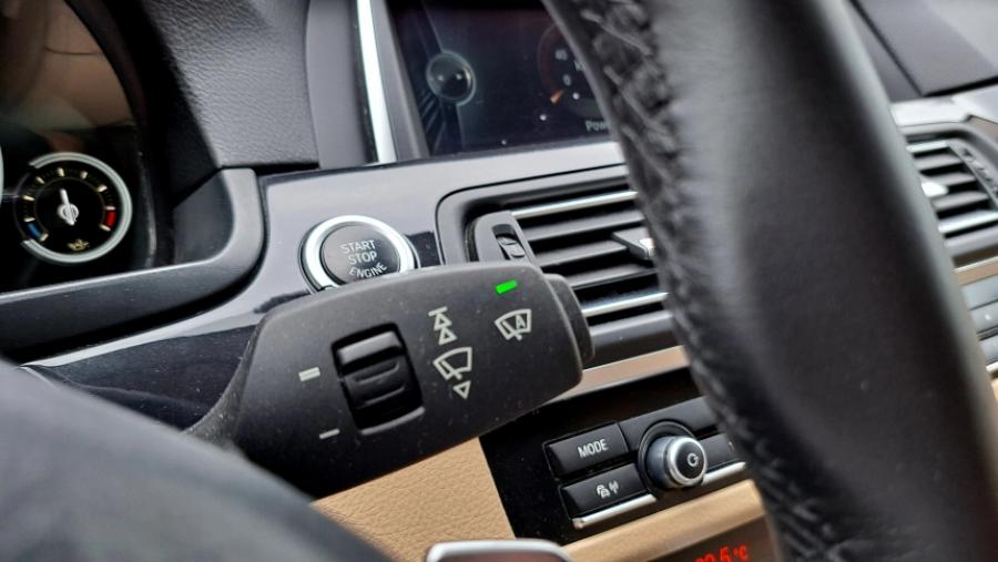 Zils BMW 520 2013 Rīga, ar dzinēja tilpumu 2.00 L un nobraukumu 232 tūkst. km par 10590 €, foto 32 vietnē AUTOMOTO.COM.LV