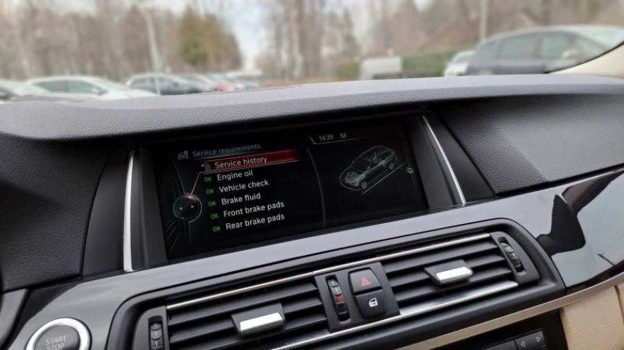 Zils BMW 520 2013 Rīga, ar dzinēja tilpumu 2.00 L un nobraukumu 232 tūkst. km par 10590 €, foto 62 vietnē AUTOMOTO.COM.LV