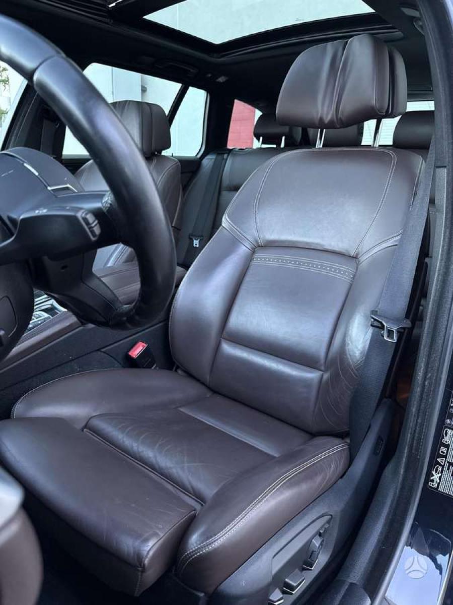 Blue BMW 520 2013 in Kaunas, with an engine capacity of 2.00 L and mileage of 272 thousand km for 9850 €, photo 13 on AUTOMOTO.COM.LV