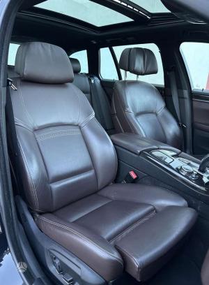 Blue BMW 520 2013 in Kaunas, with an engine capacity of 2.00 L and mileage of 272 thousand km for 9850 €, photo 14 on AUTOMOTO.COM.LV