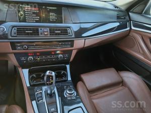 Blue BMW 520 2013 in Jelgava, with an engine capacity of 2.00 L and mileage of 287 thousand km for 8790 €, photo 9 on AUTOMOTO.COM.LV