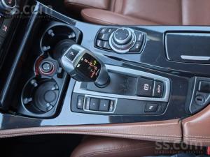 Blue BMW 520 2013 in Jelgava, with an engine capacity of 2.00 L and mileage of 287 thousand km for 8790 €, photo 14 on AUTOMOTO.COM.LV