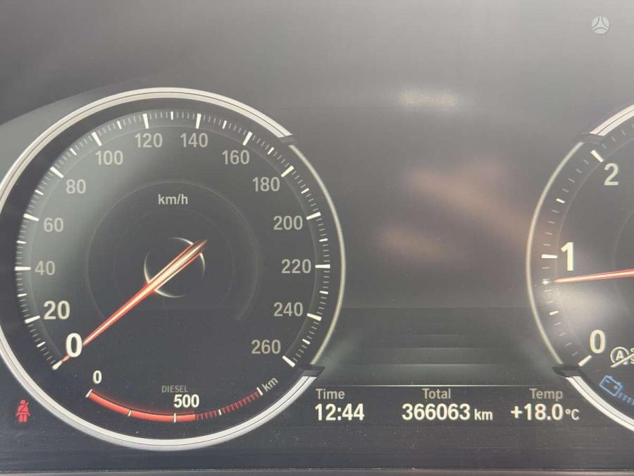 Zils BMW 520 2013 Plungė, ar dzinēja tilpumu 2.00 L un nobraukumu 360 tūkst. km par 9000 €, foto 14 vietnē AUTOMOTO.COM.LV