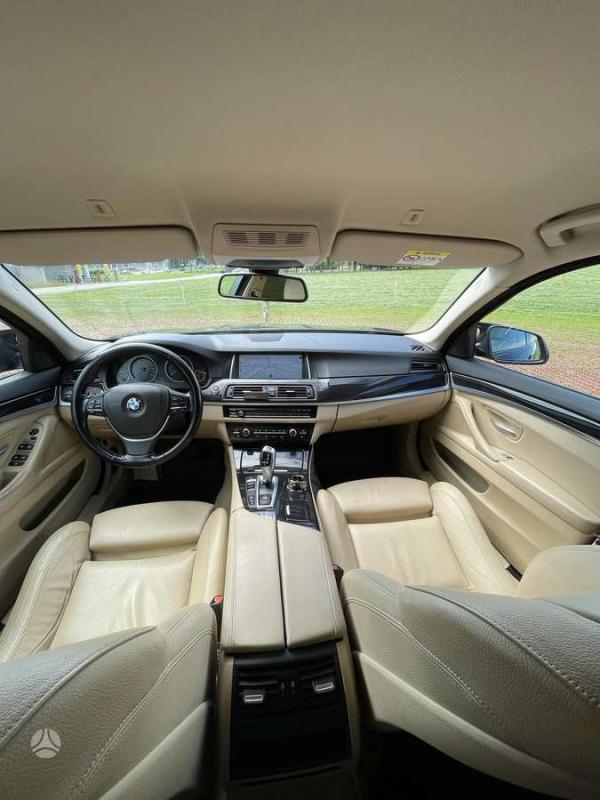 Blue BMW 520 2013 in Kaunas, with an engine capacity of 2.00 L and mileage of 310 thousand km for 8700 €, photo 9 on AUTOMOTO.COM.LV