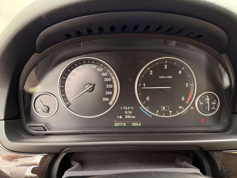 Zils BMW 520 2013 Viļņa, ar dzinēja tilpumu 2.00 L un nobraukumu 298 tūkst. km par 7299 €, foto 18 vietnē AUTOMOTO.COM.LV
