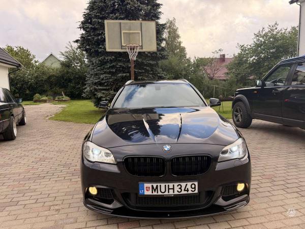 Blue BMW 520 2013 in Plunge, with an engine capacity of 2.00 L and mileage of 360 thousand km for 8400 €, photo 3 on AUTOMOTO.COM.LV