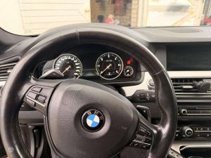 Blue BMW 520 2013 in Plunge, with an engine capacity of 2.00 L and mileage of 360 thousand km for 8400 €, photo 8 on AUTOMOTO.COM.LV