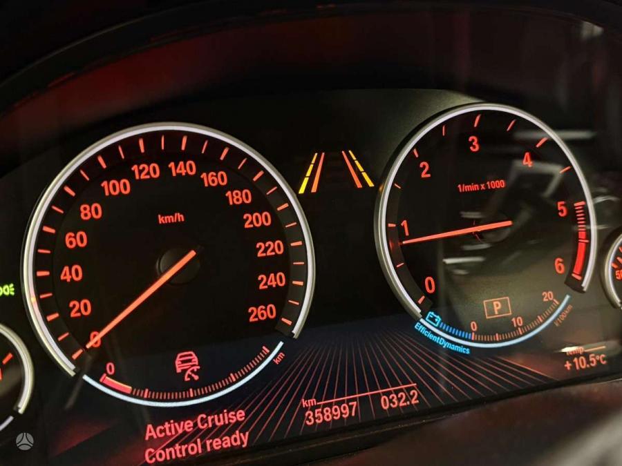 Zils BMW 520 2013 Marijampole, ar dzinēja tilpumu 2.00 L un nobraukumu 358 tūkst. km par 9300 €, foto 9 vietnē AUTOMOTO.COM.LV
