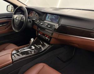 Zils BMW 520 2013 Marijampole, ar dzinēja tilpumu 2.00 L un nobraukumu 358 tūkst. km par 9300 €, foto 16 vietnē AUTOMOTO.COM.LV