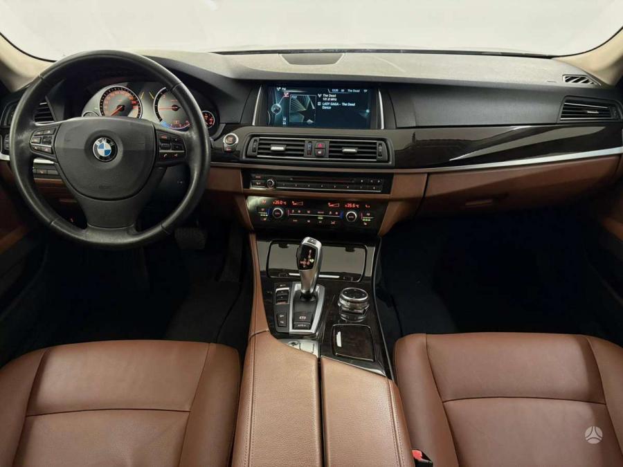 Zils BMW 520 2013 Marijampole, ar dzinēja tilpumu 2.00 L un nobraukumu 358 tūkst. km par 9300 €, foto 21 vietnē AUTOMOTO.COM.LV