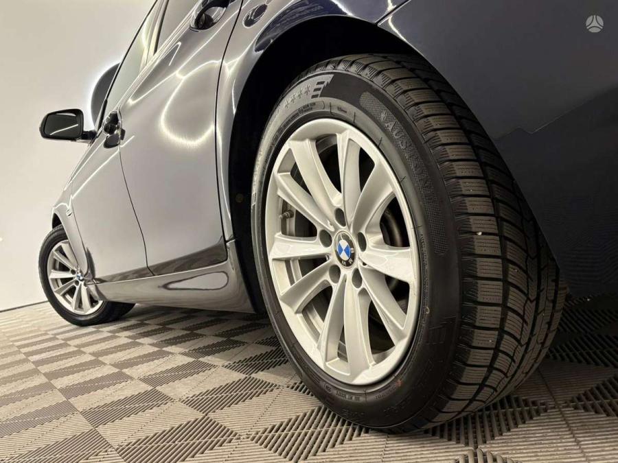Zils BMW 520 2013 Marijampole, ar dzinēja tilpumu 2.00 L un nobraukumu 358 tūkst. km par 9300 €, foto 25 vietnē AUTOMOTO.COM.LV
