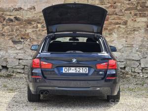 Blue BMW 520 2013 in Cesis, with an engine capacity of 2.00 L and mileage of 251 thousand km for 9500 €, photo 9 on AUTOMOTO.COM.LV