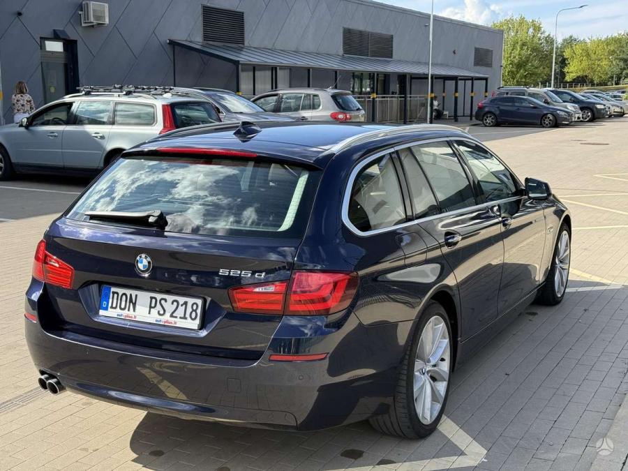 Blue BMW 520 2013 in Jonava, with an engine capacity of 2.00 L and mileage of 269 thousand km for 9600 €, photo 5 on AUTOMOTO.COM.LV