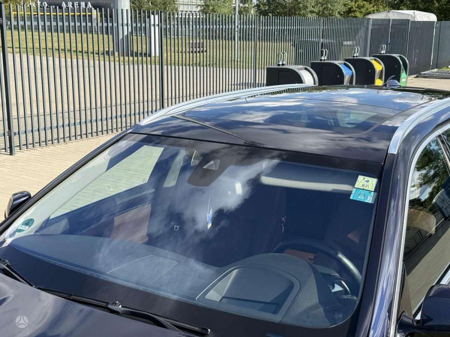 Blue BMW 520 2013 in Jonava, with an engine capacity of 2.00 L and mileage of 269 thousand km for 9600 €, photo 7 on AUTOMOTO.COM.LV