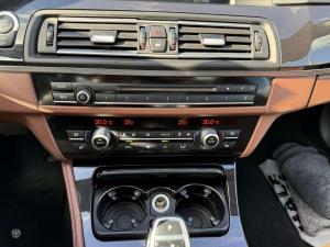Blue BMW 520 2013 in Jonava, with an engine capacity of 2.00 L and mileage of 269 thousand km for 9600 €, photo 22 on AUTOMOTO.COM.LV
