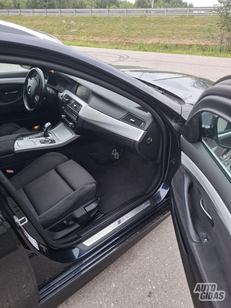 Blue BMW 520 2013 in Vilnius, with an engine capacity of 2.00 L and mileage of 317 thousand km for 8350 €, photo 12 on AUTOMOTO.COM.LV