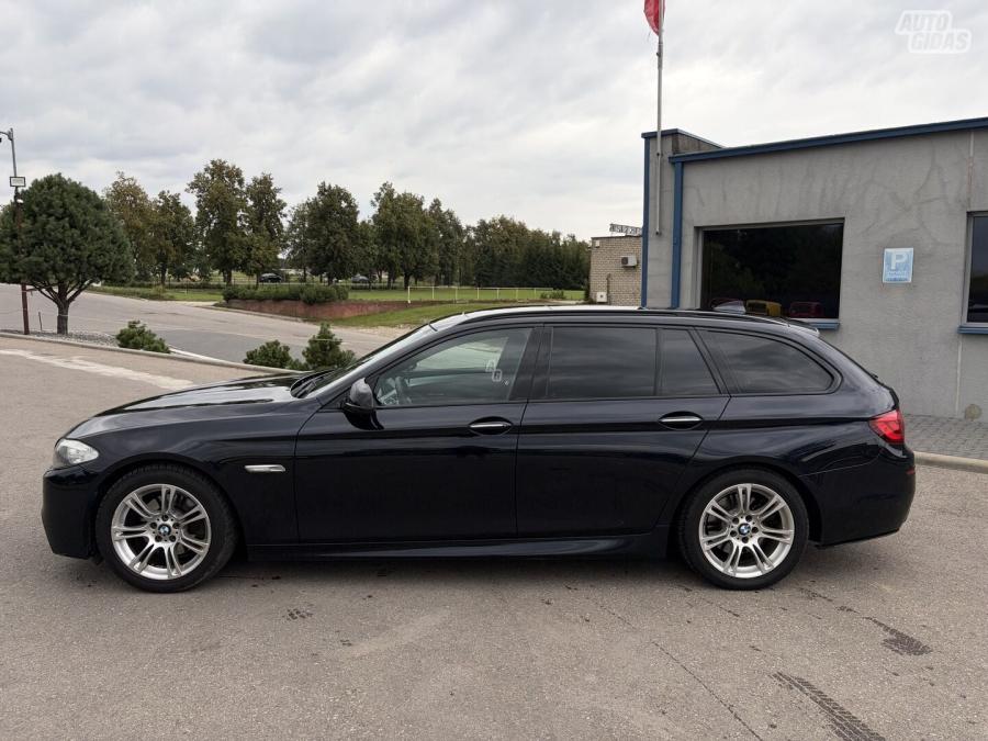 Blue BMW 520 2013 in Kaunas, with an engine capacity of 2.00 L and mileage of 323 thousand km for 9999 €, photo 4 on AUTOMOTO.COM.LV