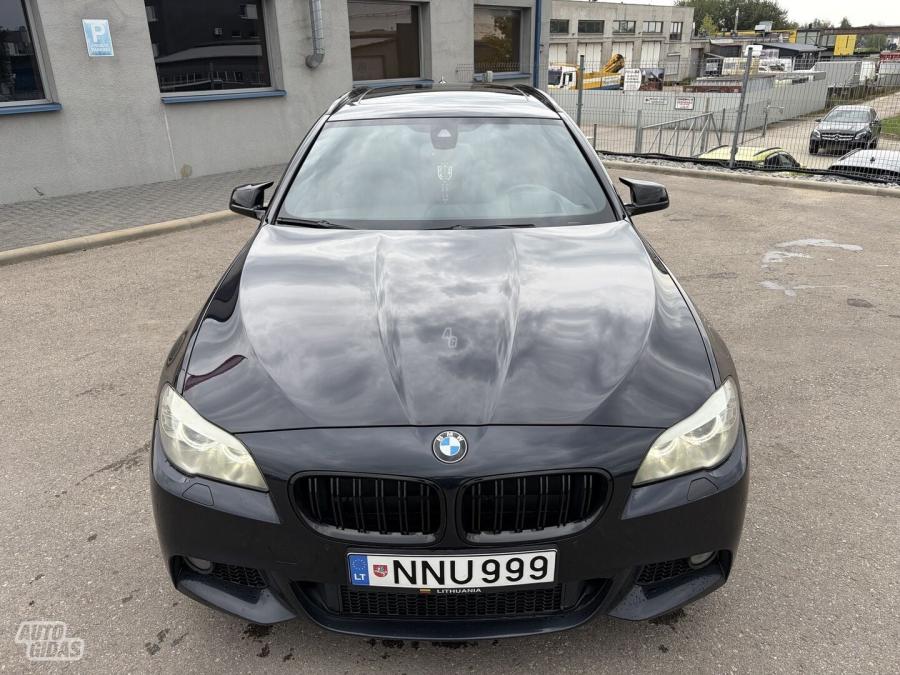 Blue BMW 520 2013 in Kaunas, with an engine capacity of 2.00 L and mileage of 323 thousand km for 9999 €, photo 13 on AUTOMOTO.COM.LV