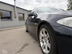 Blue BMW 520 2013 in Kaunas, with an engine capacity of 2.00 L and mileage of 323 thousand km for 9999 €, photo 14 on AUTOMOTO.COM.LV
