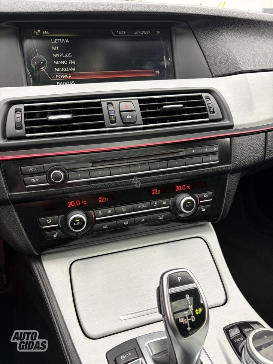 Blue BMW 520 2013 in Kaunas, with an engine capacity of 2.00 L and mileage of 323 thousand km for 9999 €, photo 29 on AUTOMOTO.COM.LV