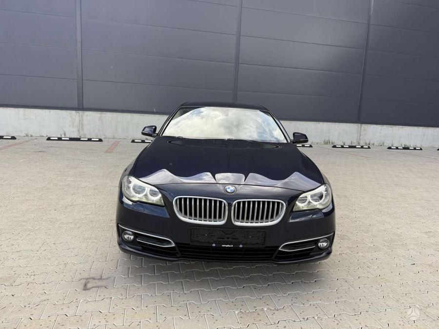 Blue BMW 520 2013 in Siauliai, with an engine capacity of 2.00 L and mileage of 172 thousand km for 8200 €, photo 4 on AUTOMOTO.COM.LV