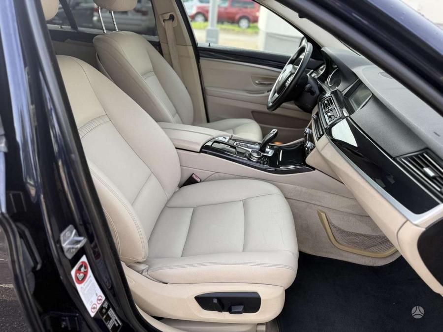 Blue BMW 520 2013 in Siauliai, with an engine capacity of 2.00 L and mileage of 172 thousand km for 8200 €, photo 13 on AUTOMOTO.COM.LV