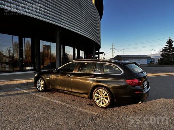 Blue BMW 520 2014 in Riga, with an engine capacity of 2.00 L and mileage of 244 thousand km for 7900 €, photo 3 on AUTOMOTO.COM.LV