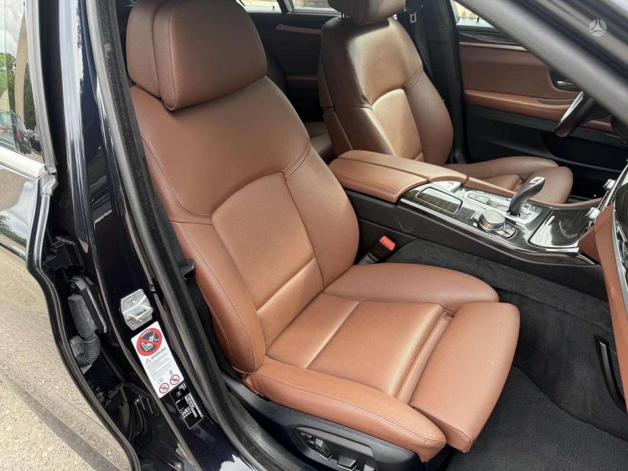 Blue BMW 520 2014 in Kazlu Ruda, with an engine capacity of 2.00 L and mileage of 296 thousand km for 11000 €, photo 21 on AUTOMOTO.COM.LV