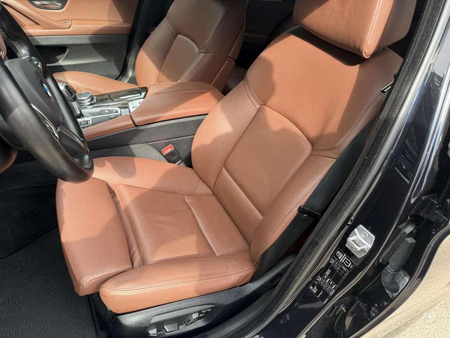 Blue BMW 520 2014 in Kazlu Ruda, with an engine capacity of 2.00 L and mileage of 296 thousand km for 11000 €, photo 22 on AUTOMOTO.COM.LV
