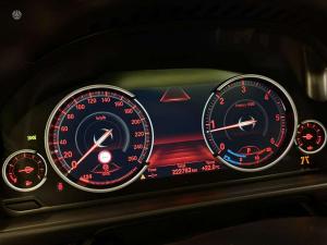 Blue BMW 520 2014 in Marijampole, with an engine capacity of 2.00 L and mileage of 223 thousand km for 11950 €, photo 6 on AUTOMOTO.COM.LV