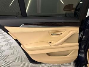 Blue BMW 520 2014 in Marijampole, with an engine capacity of 2.00 L and mileage of 223 thousand km for 11950 €, photo 20 on AUTOMOTO.COM.LV