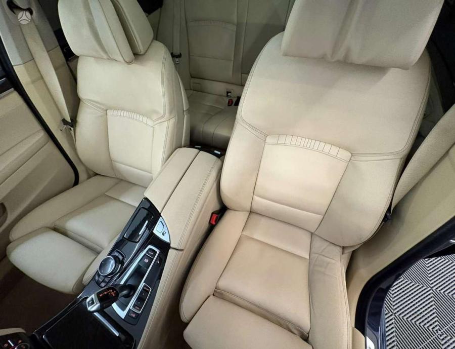 Blue BMW 520 2014 in Marijampole, with an engine capacity of 2.00 L and mileage of 223 thousand km for 11950 €, photo 28 on AUTOMOTO.COM.LV
