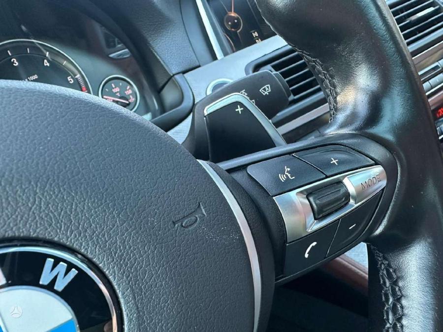 Zils BMW 520 2015 Viļņa, ar dzinēja tilpumu 2.00 L un nobraukumu 255 tūkst. km par 12750 €, foto 31 vietnē AUTOMOTO.COM.LV