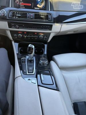 Zils BMW 520 2015 Panevēža, ar dzinēja tilpumu 2.00 L un nobraukumu 256 tūkst. km par 14200 €, foto 18 vietnē AUTOMOTO.COM.LV