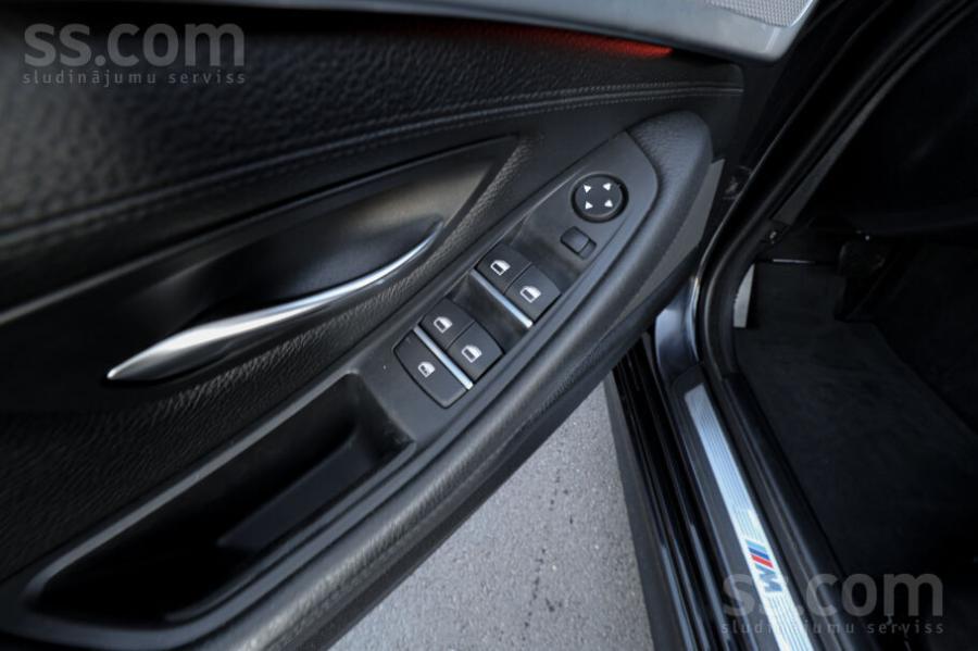 Zils BMW 520 2015 Jelgava, ar dzinēja tilpumu 2.00 L un nobraukumu 0 tūkst. km par 11350 €, foto 25 vietnē AUTOMOTO.COM.LV