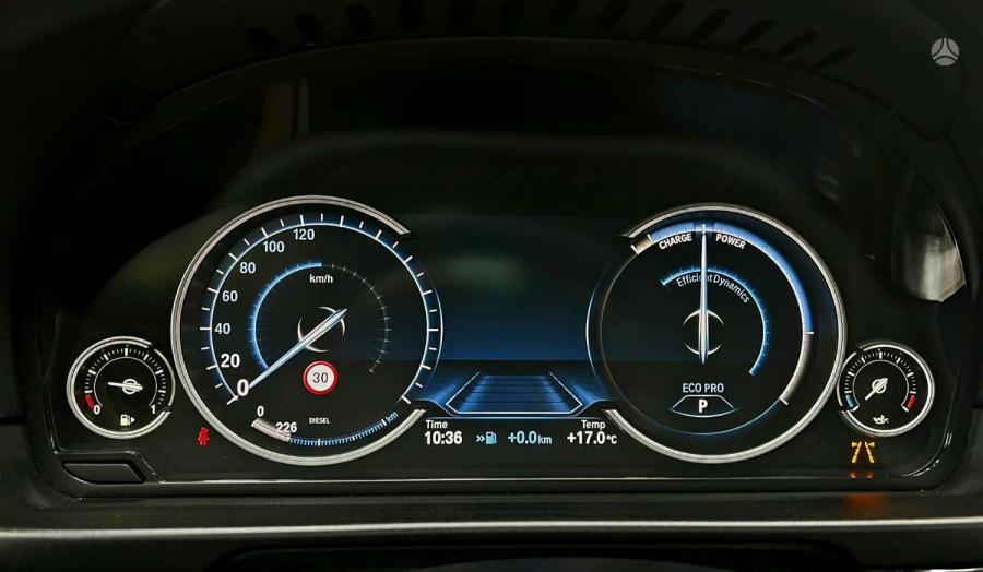 Blue BMW 520 2015 in Utena, with an engine capacity of 2.00 L and mileage of 313 thousand km for 13600 €, photo 39 on AUTOMOTO.COM.LV