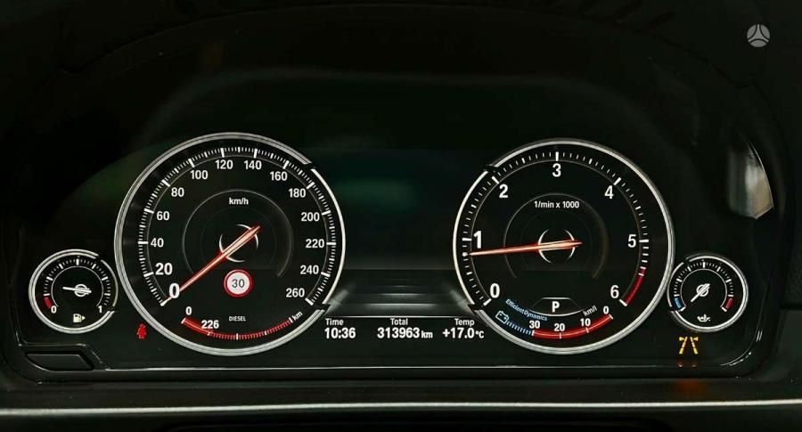 Blue BMW 520 2015 in Utena, with an engine capacity of 2.00 L and mileage of 313 thousand km for 13600 €, photo 40 on AUTOMOTO.COM.LV