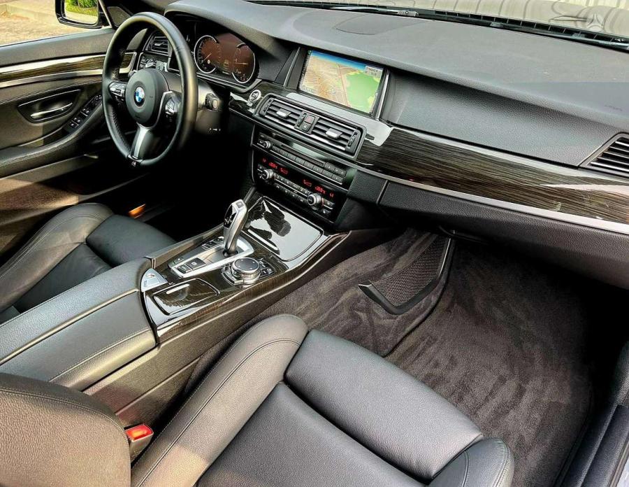 Blue BMW 520 2015 in Utena, with an engine capacity of 2.00 L and mileage of 313 thousand km for 13600 €, photo 56 on AUTOMOTO.COM.LV